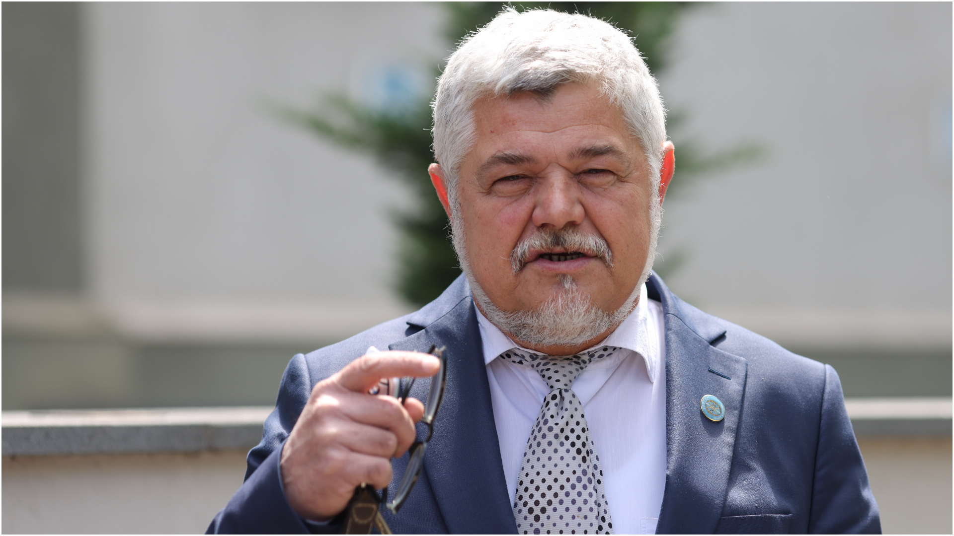 Grupul parlamentar „Pace – Întâi România” a depus o moțiune de cenzură ...