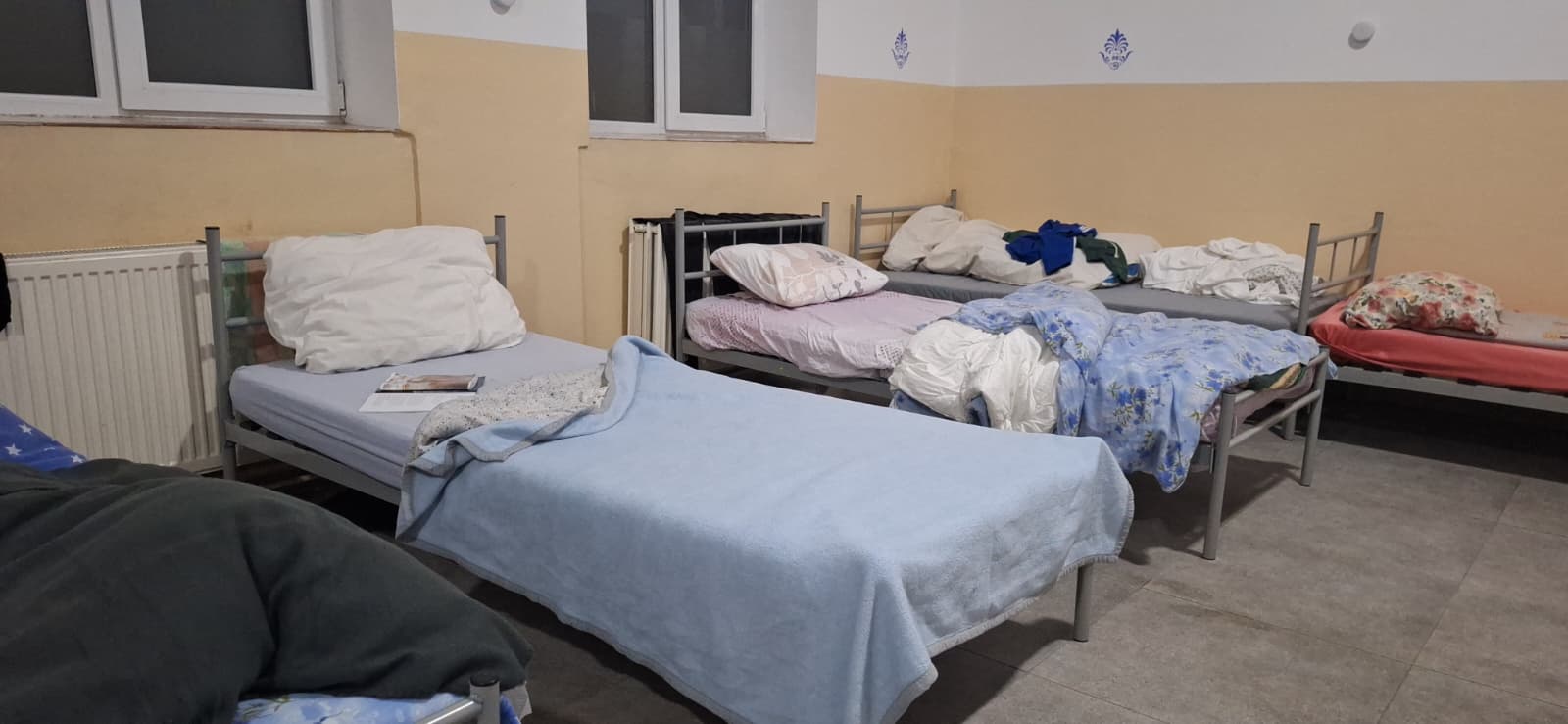 Reportaj: Adăpostul de noapte din Arad, un refugiu pentru persoanele ...