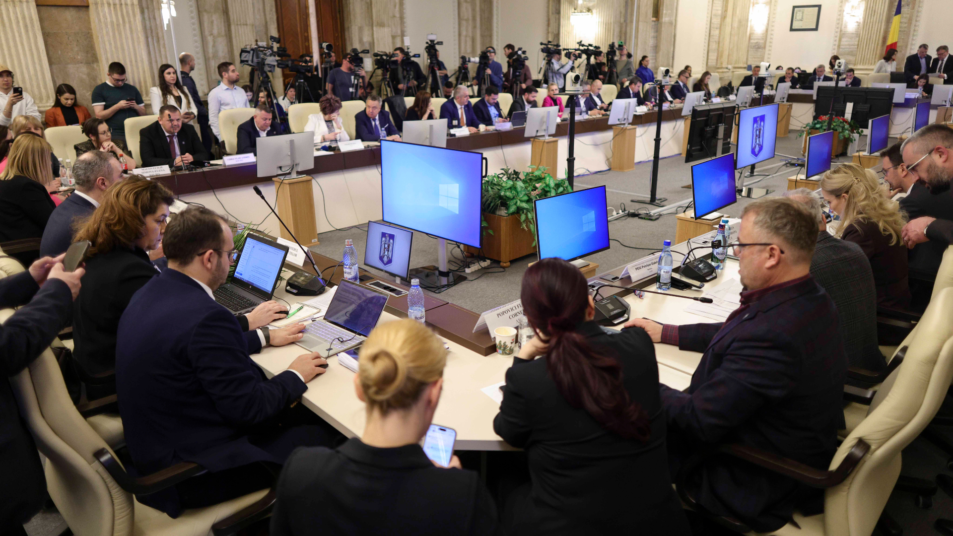 Proiectul Legii bugetului de stat a fost aprobat în comisiile reunite ...